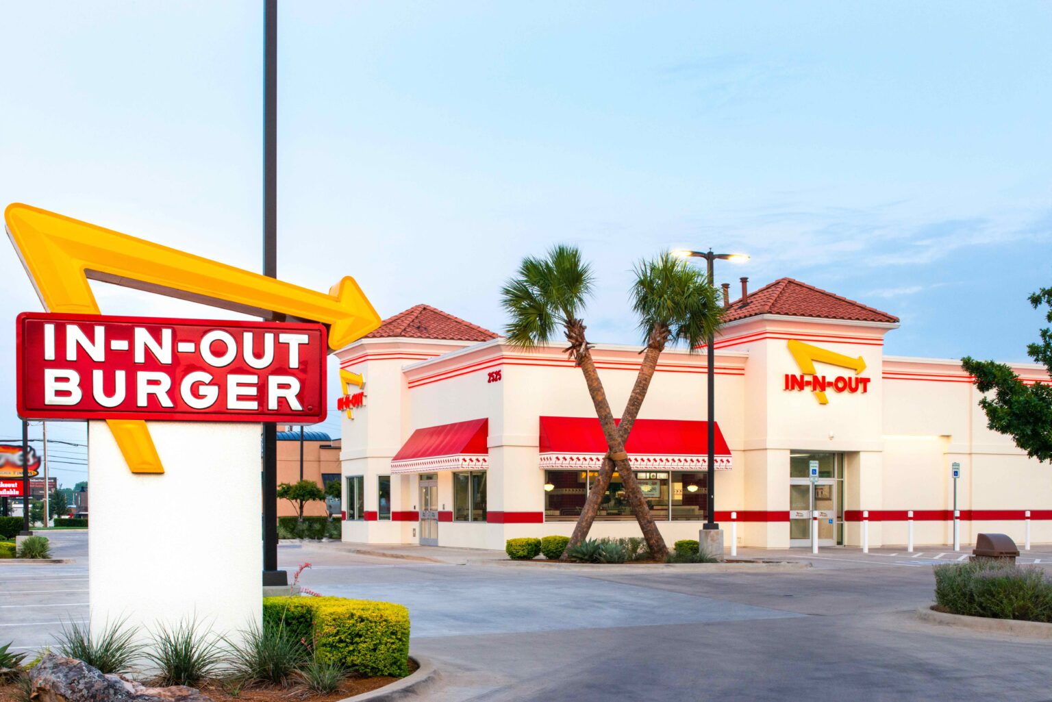 In-N-Out President Lynsi Snyder: Honoring Family Legacy of Faith ...